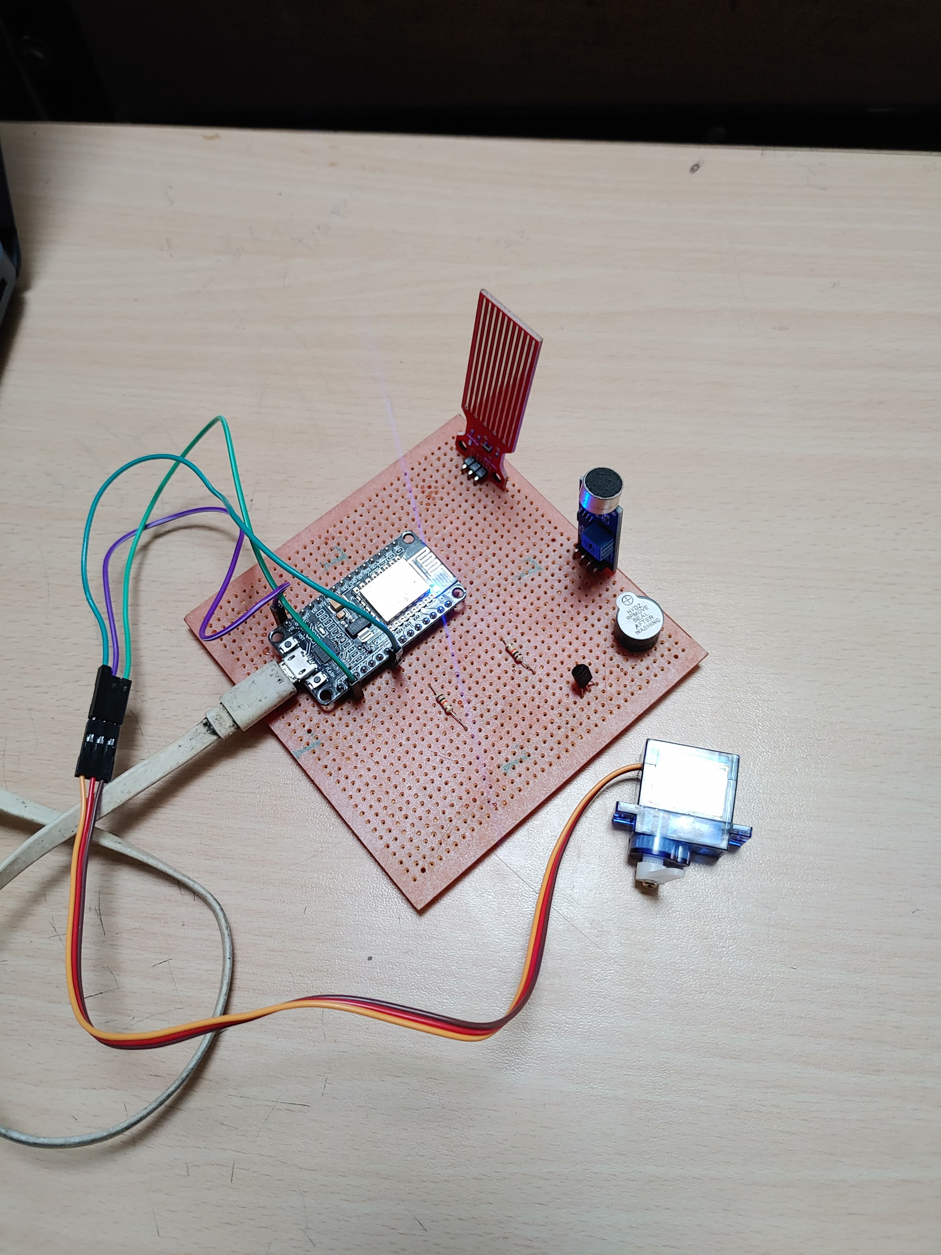 MQ2 Gas and Rain detector